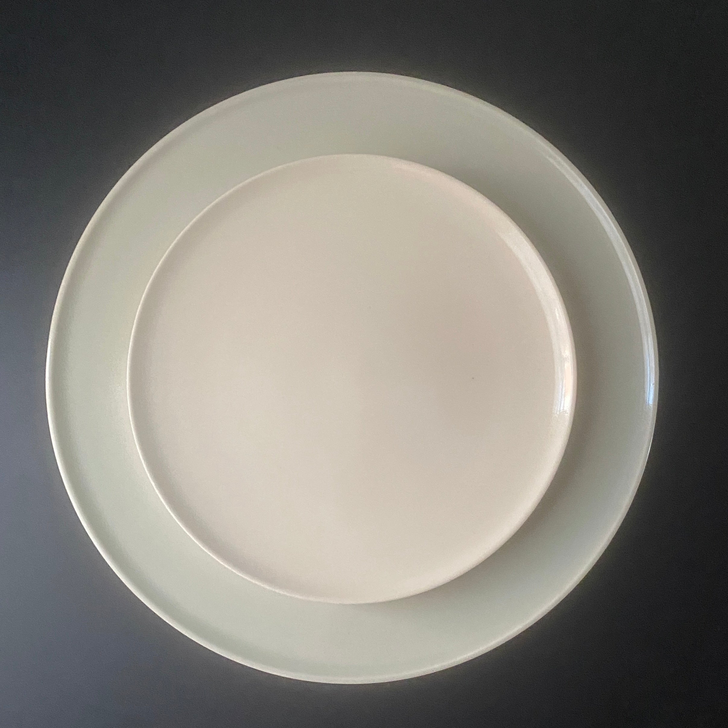 Flat Cake Plate TIFFANY MILK WHITE FLAT CAKE STAND WITH DOME